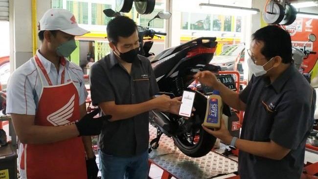 Honda Community - AHM OIL Kemasan Baru Dengan Pengaman, Sudah Tersedia ...
